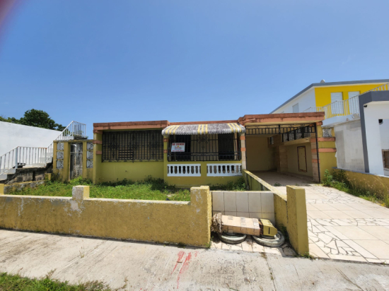 Opcionada! Urb. Alturas de Rio Grande O-755 Río Grande, Puerto Rico ...